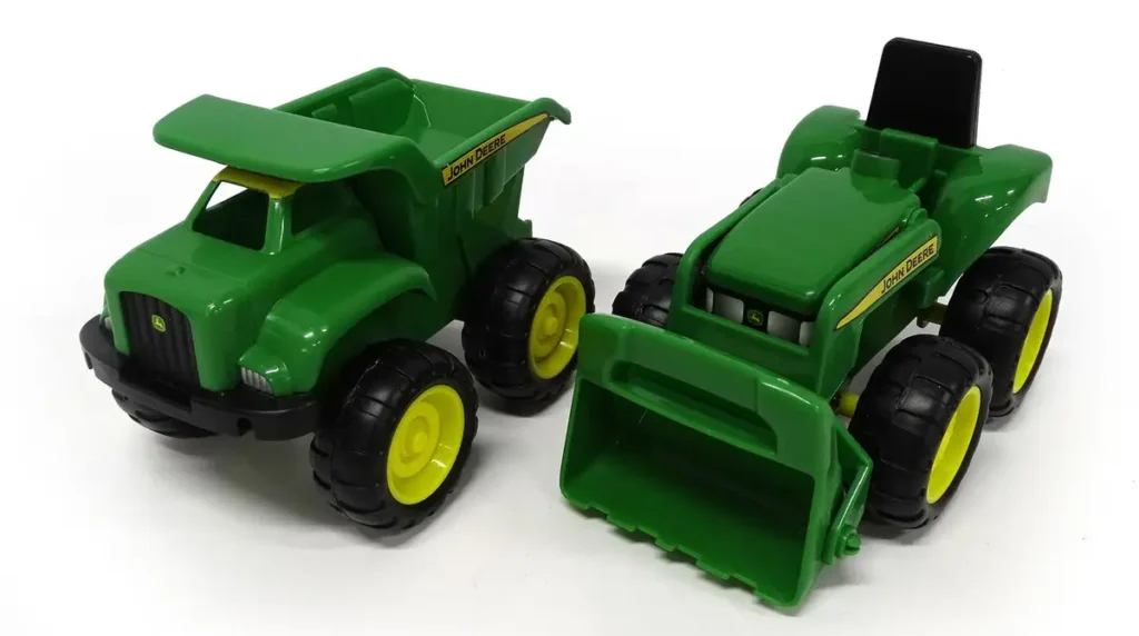 10 Best Toy Tractors and Farm Toys of 2024 | Blain's Farm & Fleet Blog