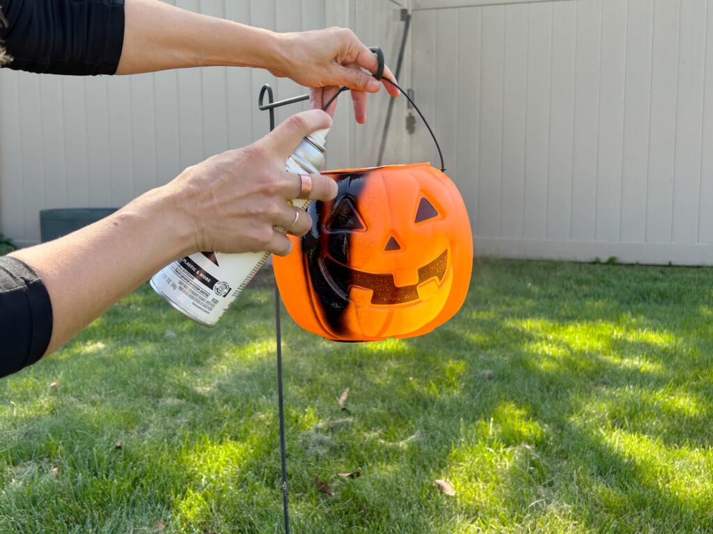 Easy DIY Fall Decor: Plastic Pumpkin Planter for Mums | Blain's Farm ...